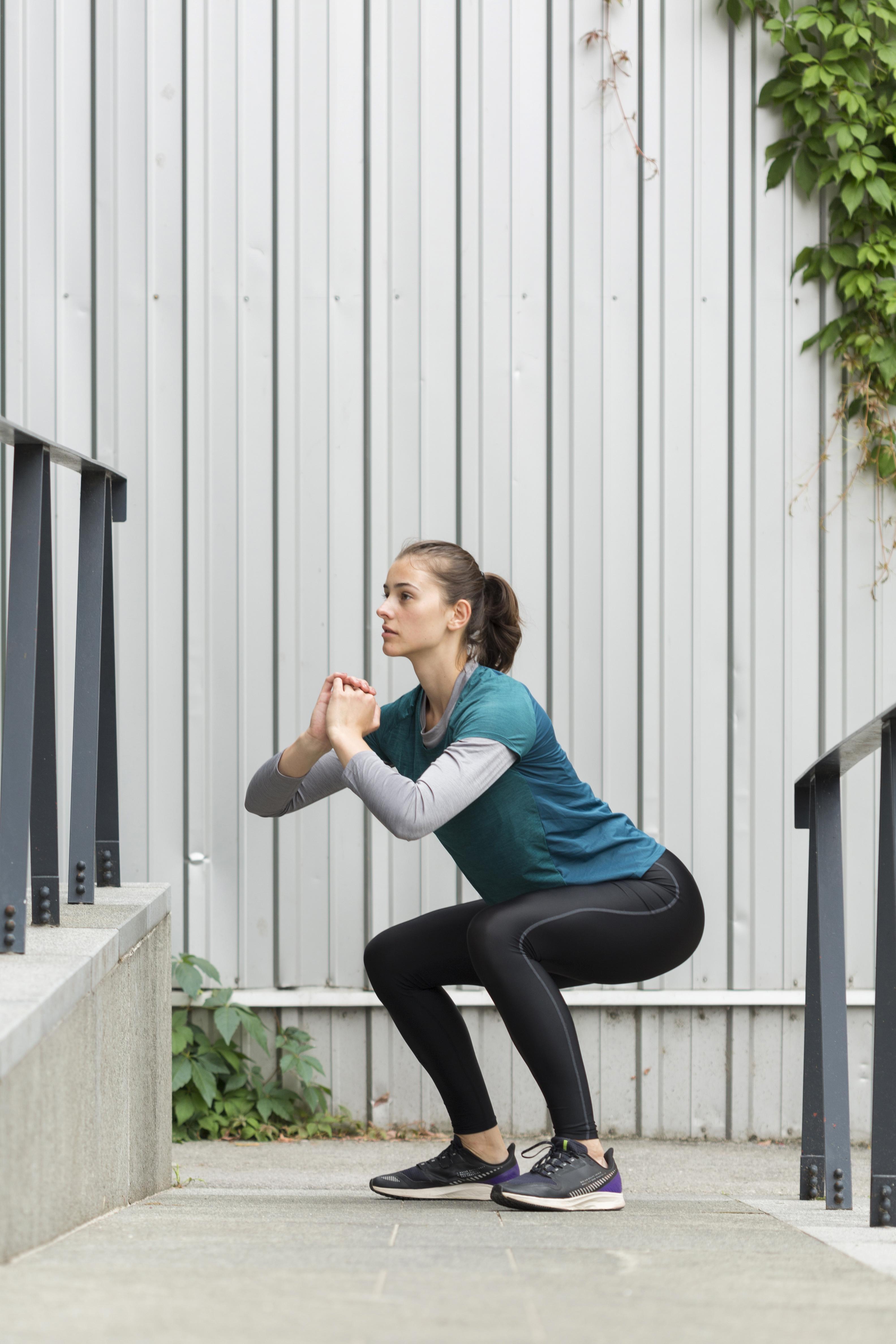Wat zijn de juiste rek- en strekoefeningen voor je begint aan je workout?